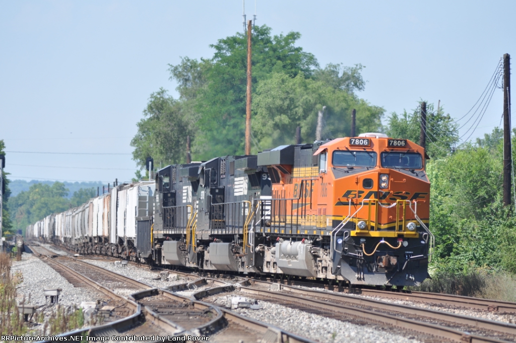 BNSF 7806 On NS 54 A Westbound